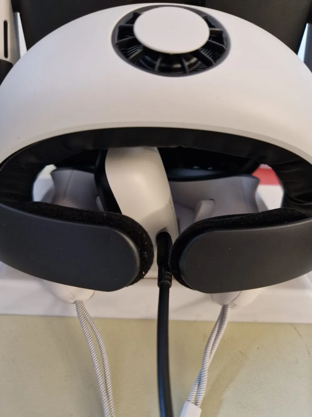 Quest 3 - BOBO VR S3pro controller holder dock - Free 3D Print Model ...