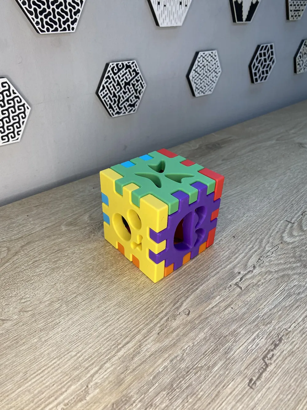 Smiley Puzzle Cube: A Colorful Puzzle! by Foxart3DMakerWorld: Download ...