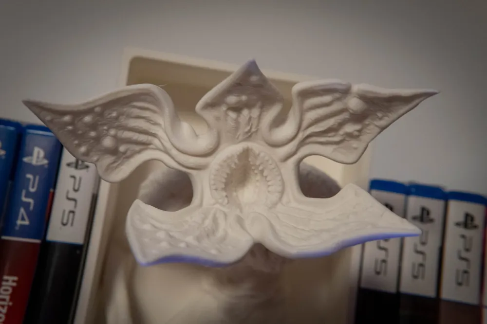 Demogorgon - Stranger Things Book Nook - Modelo gratuito para impressão ...
