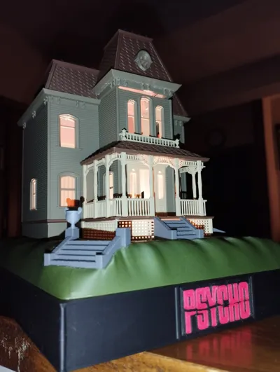 Bates House LightBox (Psycho) scale 1:87 - Free 3D Print Model - MakerWorld