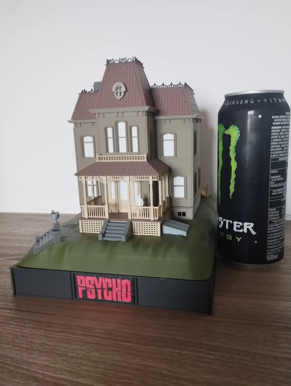 Bates House LightBox (Psycho) scale 1:87 - Free 3D Print Model - MakerWorld