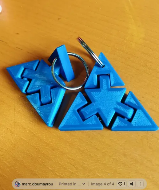 Print in place Zelda articulated triforce keyring by Oddity3D - MakerWorld