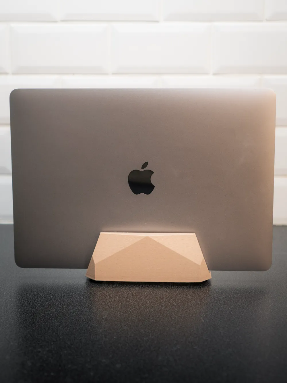 Vertical laptop stand - Free 3D Print Model - MakerWorld