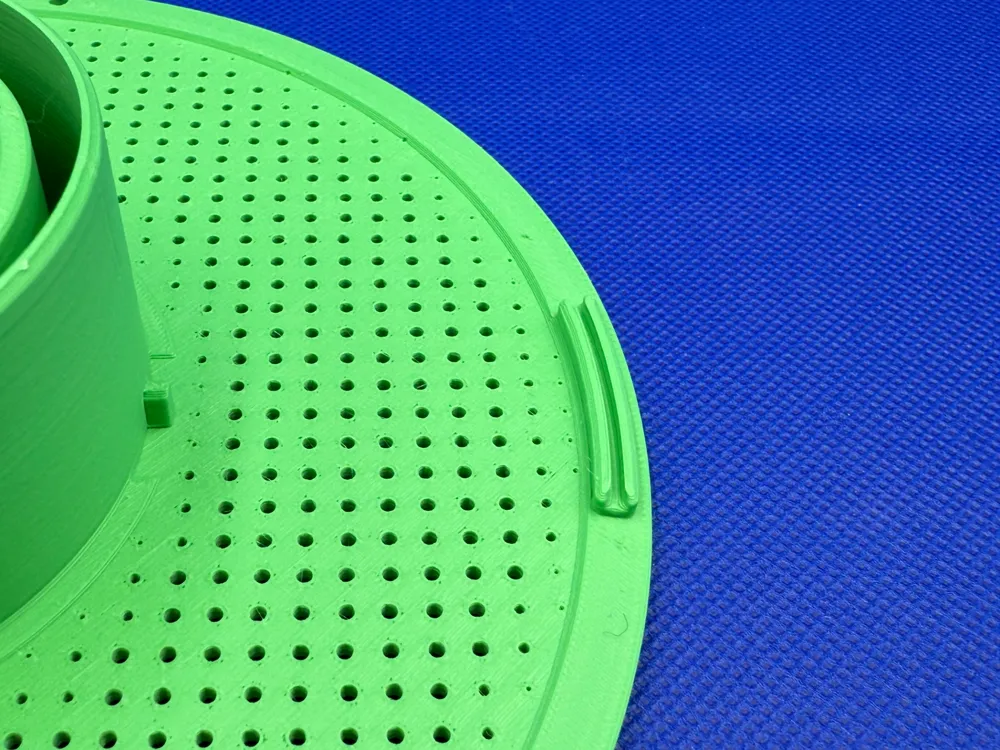 Bambu Reusable Spool with holes and clips Remixed by 3DTIMESCULPT ...