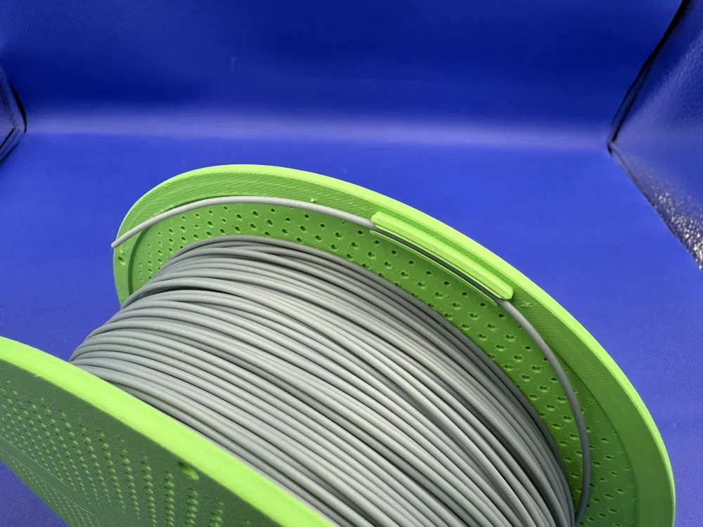 Bambu Reusable Spool with holes and clips Remixed by 3DTIMESCULPT ...