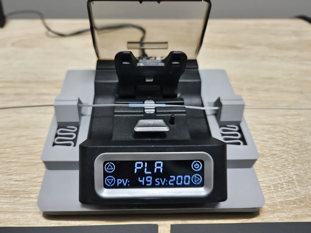 Three-Color Filament Splicer Fixture Base by Alexie MakerWorld ...