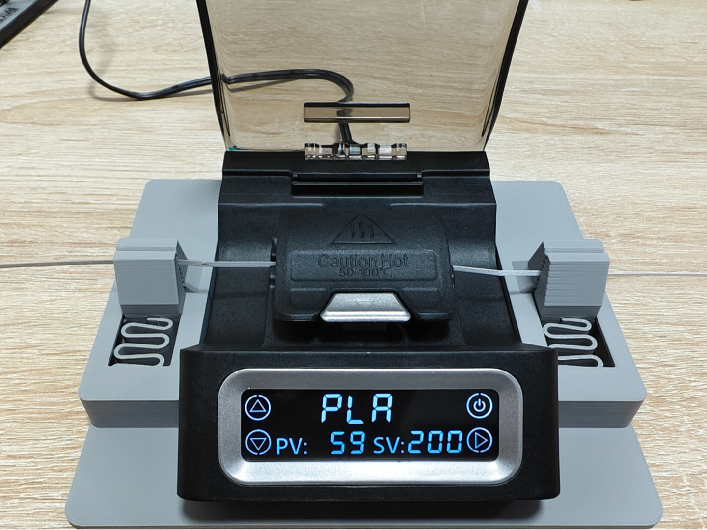 Support de base pour outil de fusion de filaments trois couleurs par ...