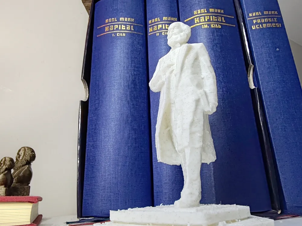 Karl Marx Statue by commune - MakerWorld