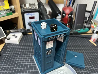 TARDIS Dice Tower "Enhanced" (2023 Tardis) by NeoRame MakerWorld ...