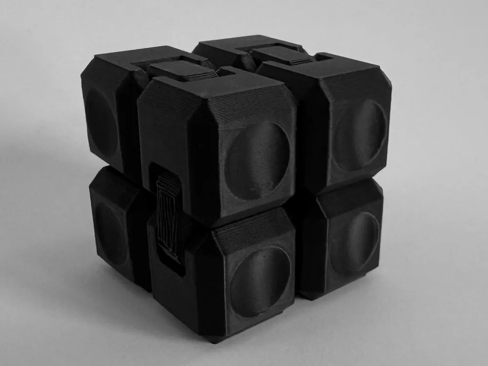 Infinity fidget cube - Dimple or Smooth style by Peter Noorlander ...