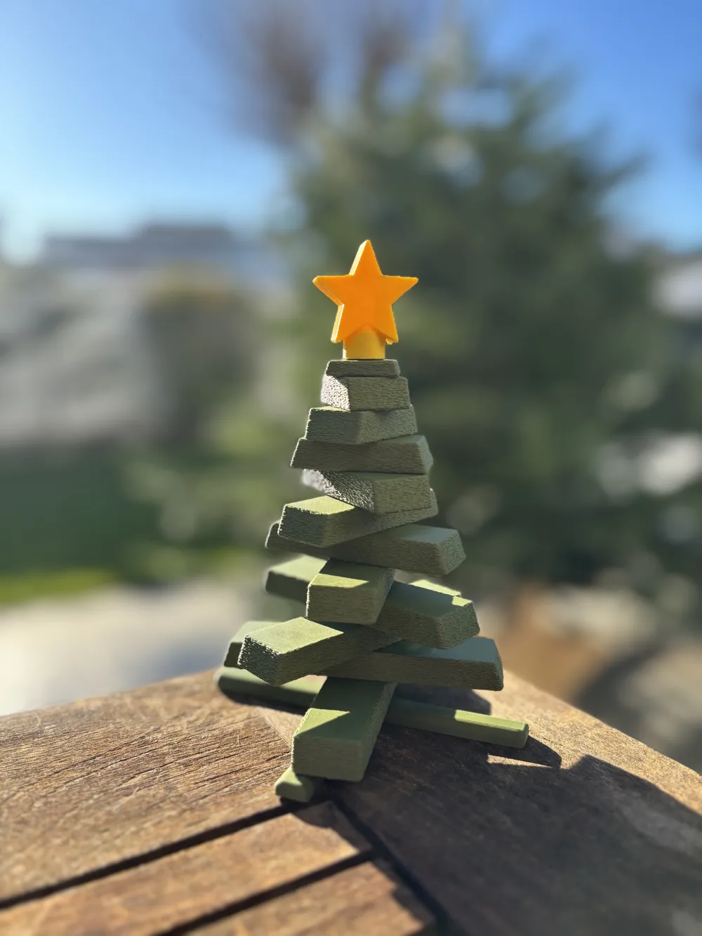 Small interlocking Christmas tree - Free 3D Print Model - MakerWorld