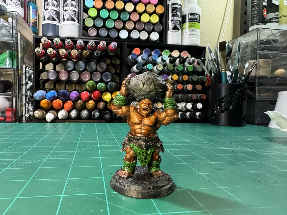Hill Giant with bolder: DnD D&D Pathfinder Mini - Free 3D Print Model ...