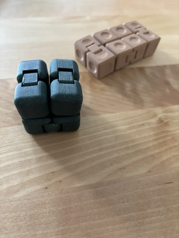Infinity Cube - fidget toy - Free 3D Print Model - MakerWorld