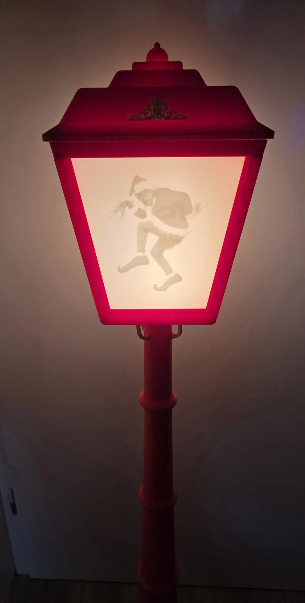 Festive Lamppost Template Inserts - Free 3D Print Model - MakerWorld