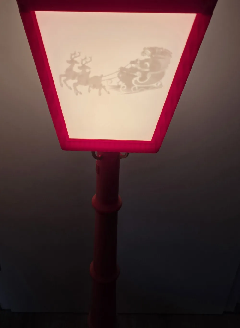 Festive Lamppost Template Inserts - Free 3D Print Model - MakerWorld