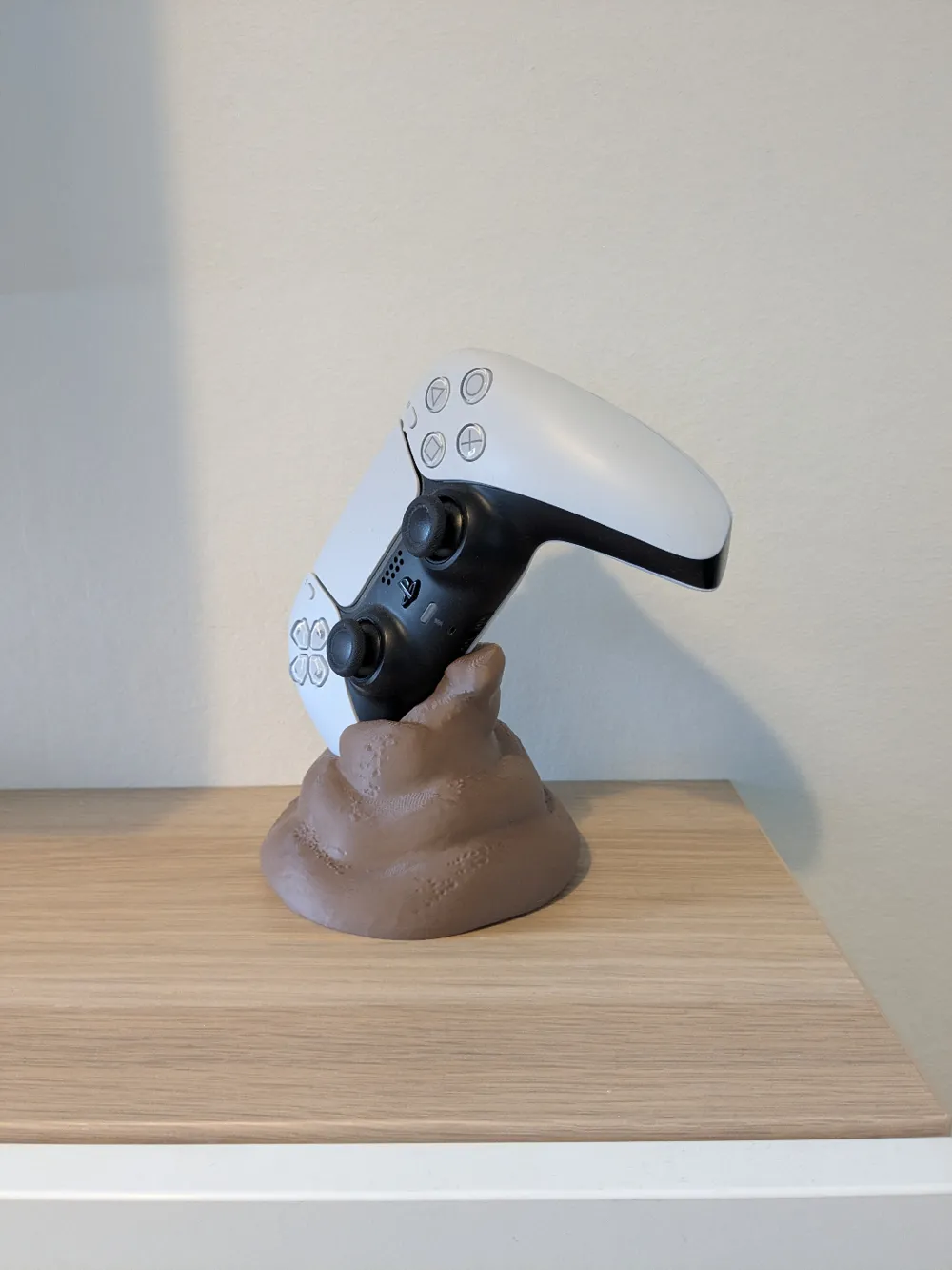Playstation 5 Controller Stand/Playstation Poop! by Draahl - MakerWorld