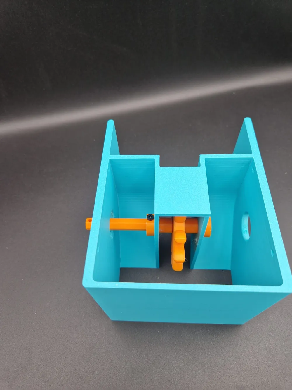 Modular Candy Bar Dispenser by Martin MakerWorld: Download Free 3D Models