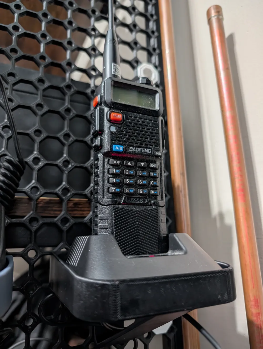 Baofeng UV-5R Handheld Radio Charging Cradle for Multi-Device Charging ...