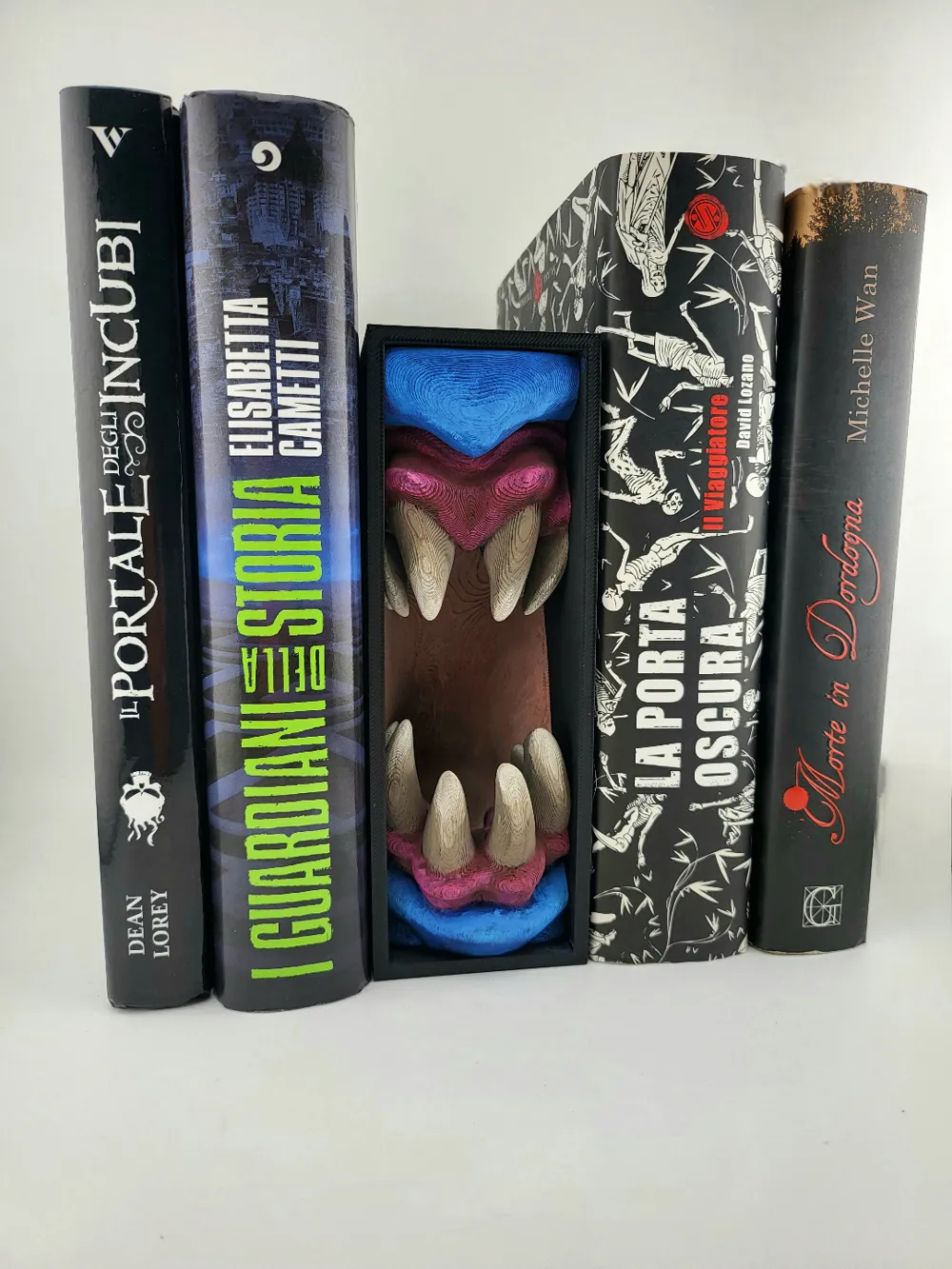 Alien mouth book nook by Mad power - MakerWorld