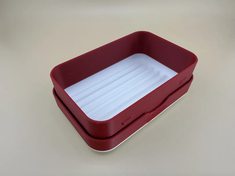 Travel Soap Box with click lock - Free 3D Print Model - MakerWorld