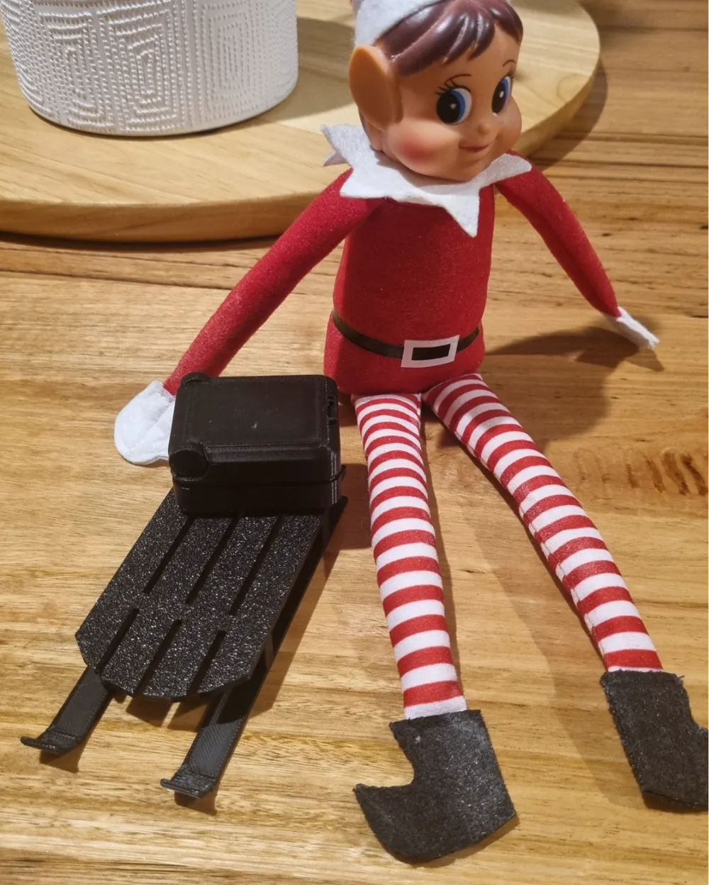 Elf on the Shelf props - Sleigh and luggage by Gunn_Prophet - MakerWorld