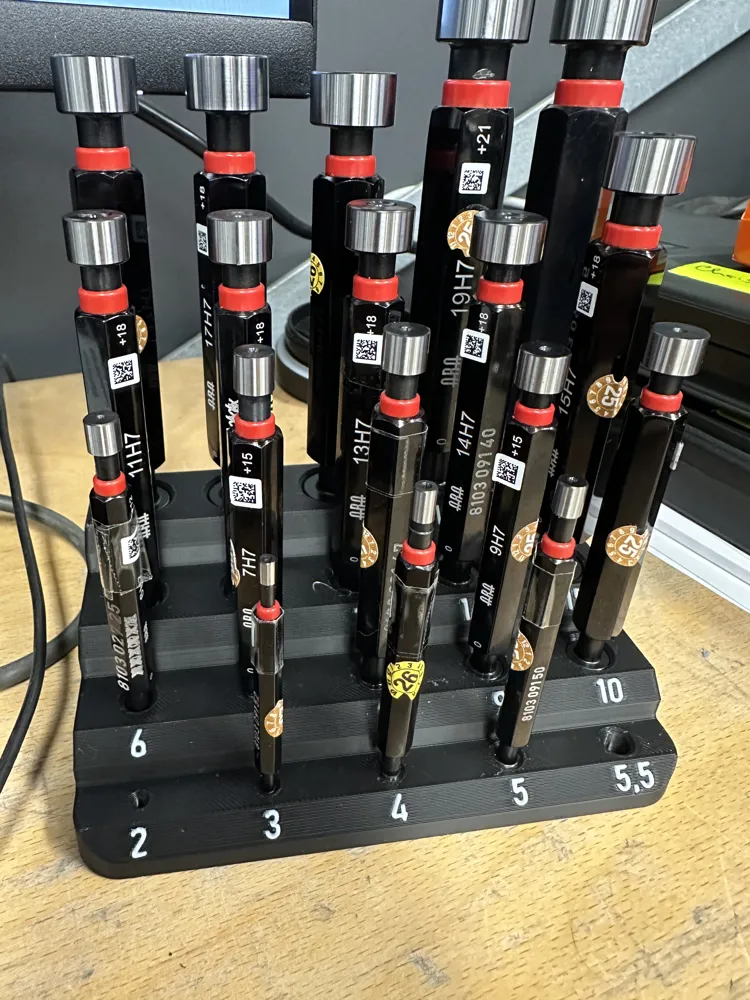 Limit gauge / Go/No-go Gauge Holder - Free 3D Print Model - MakerWorld