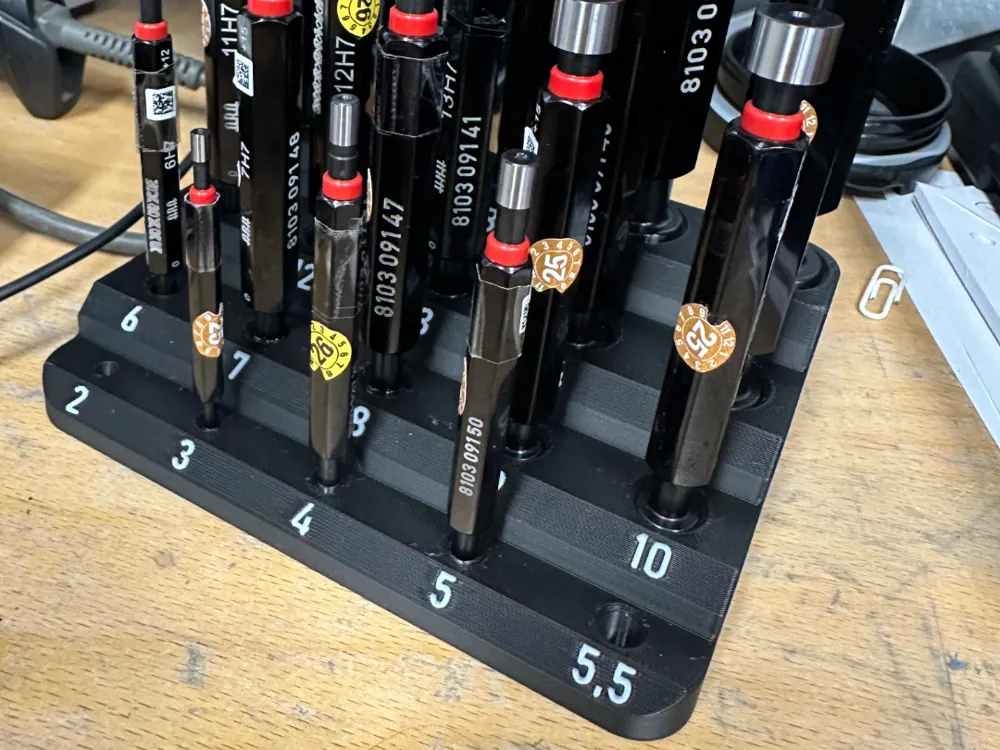 Limit gauge / Go/No-go Gauge Holder - Free 3D Print Model - MakerWorld