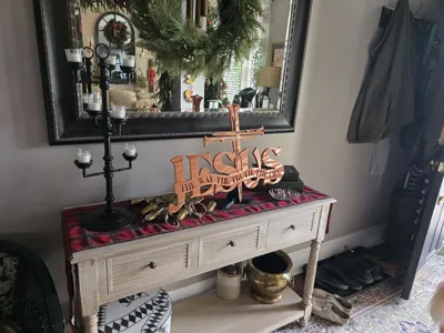 24" Jesus table / wall decoration with wood grain - Free 3D Print Model ...