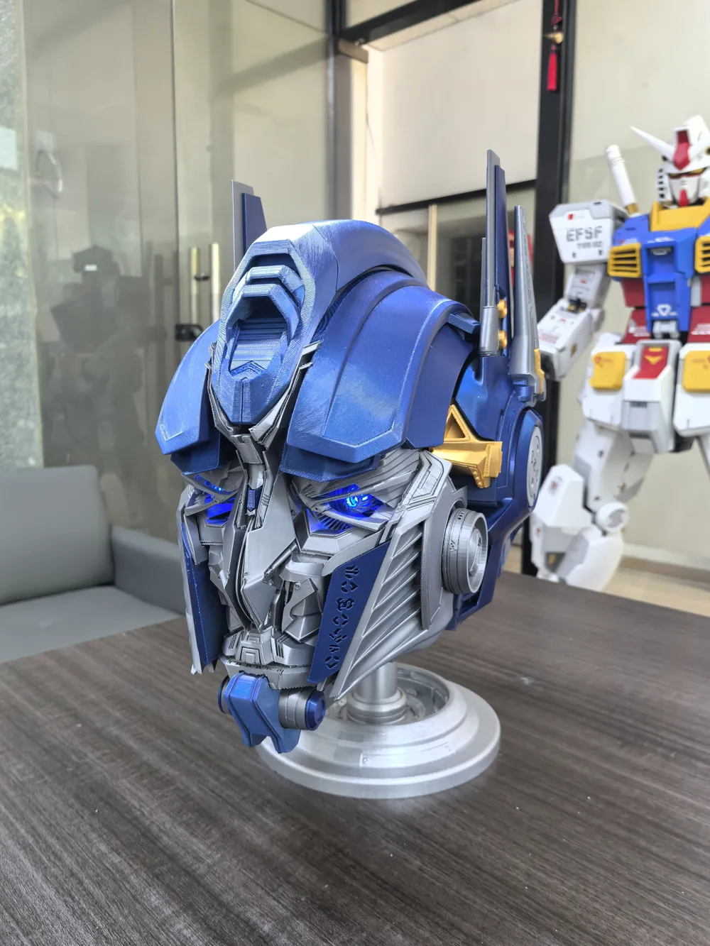 Optimus Prime Head Sculpture - Free 3D Print Model - MakerWorld
