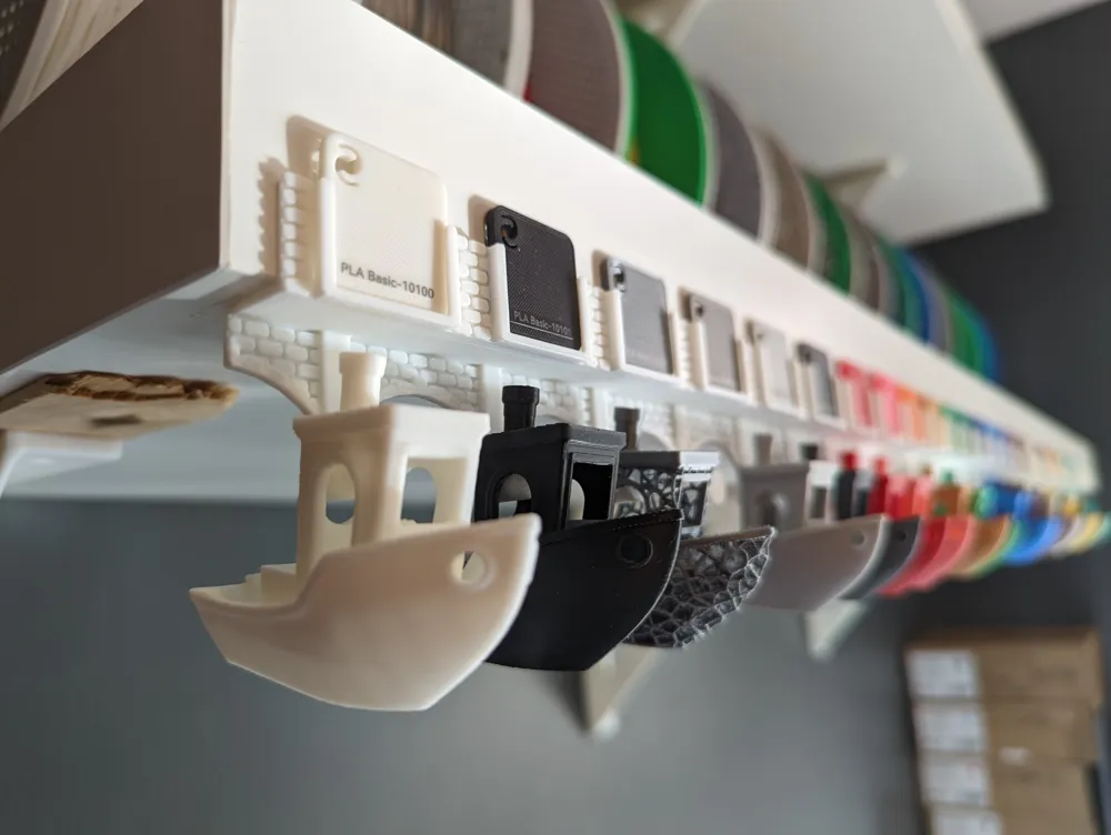 Shelf mounted Benchy Display Bridge Style 2.0 Remixed by Nic's A1 ...
