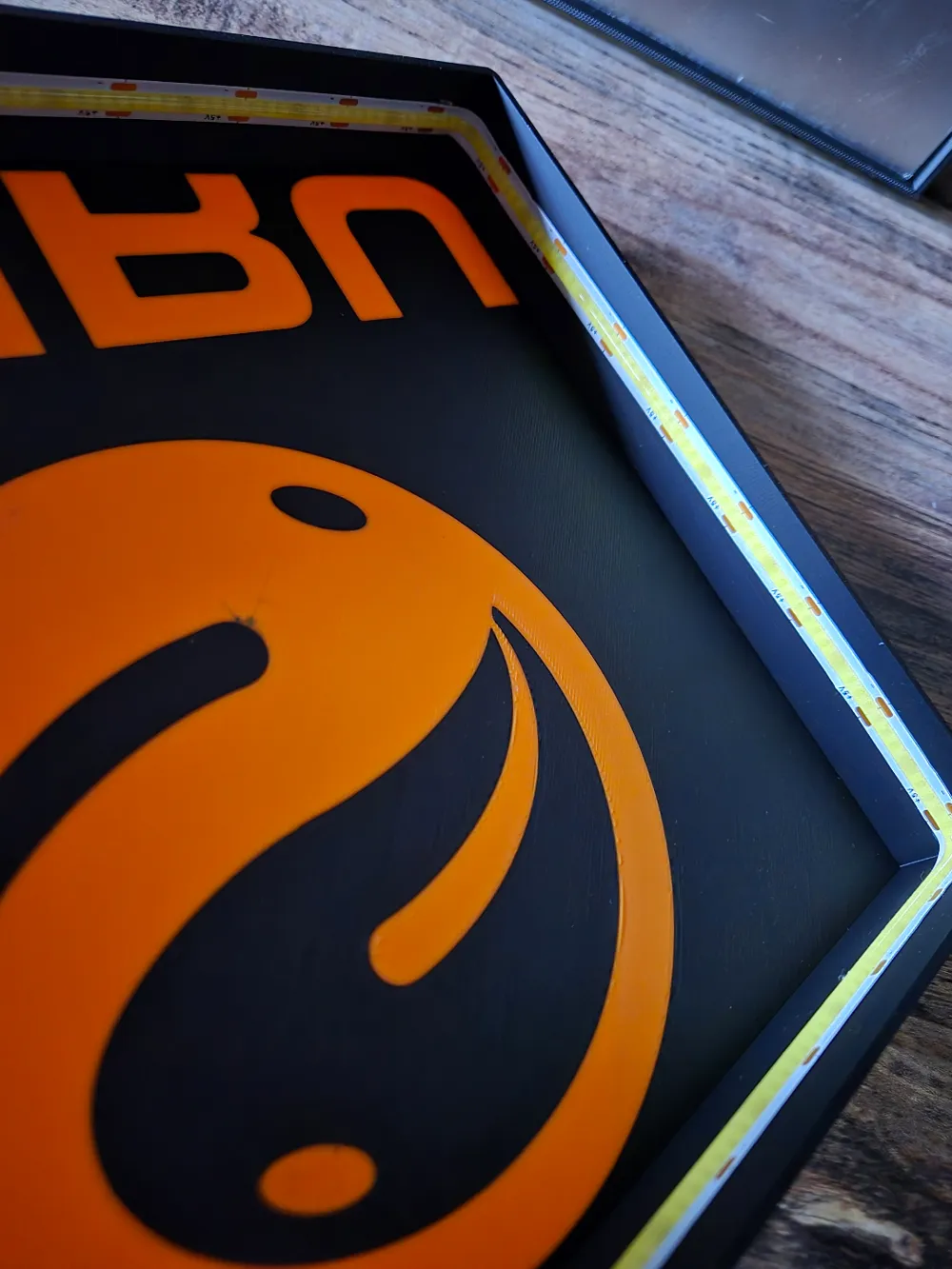 GURU fishing LED light box by MoniaMon - MakerWorld