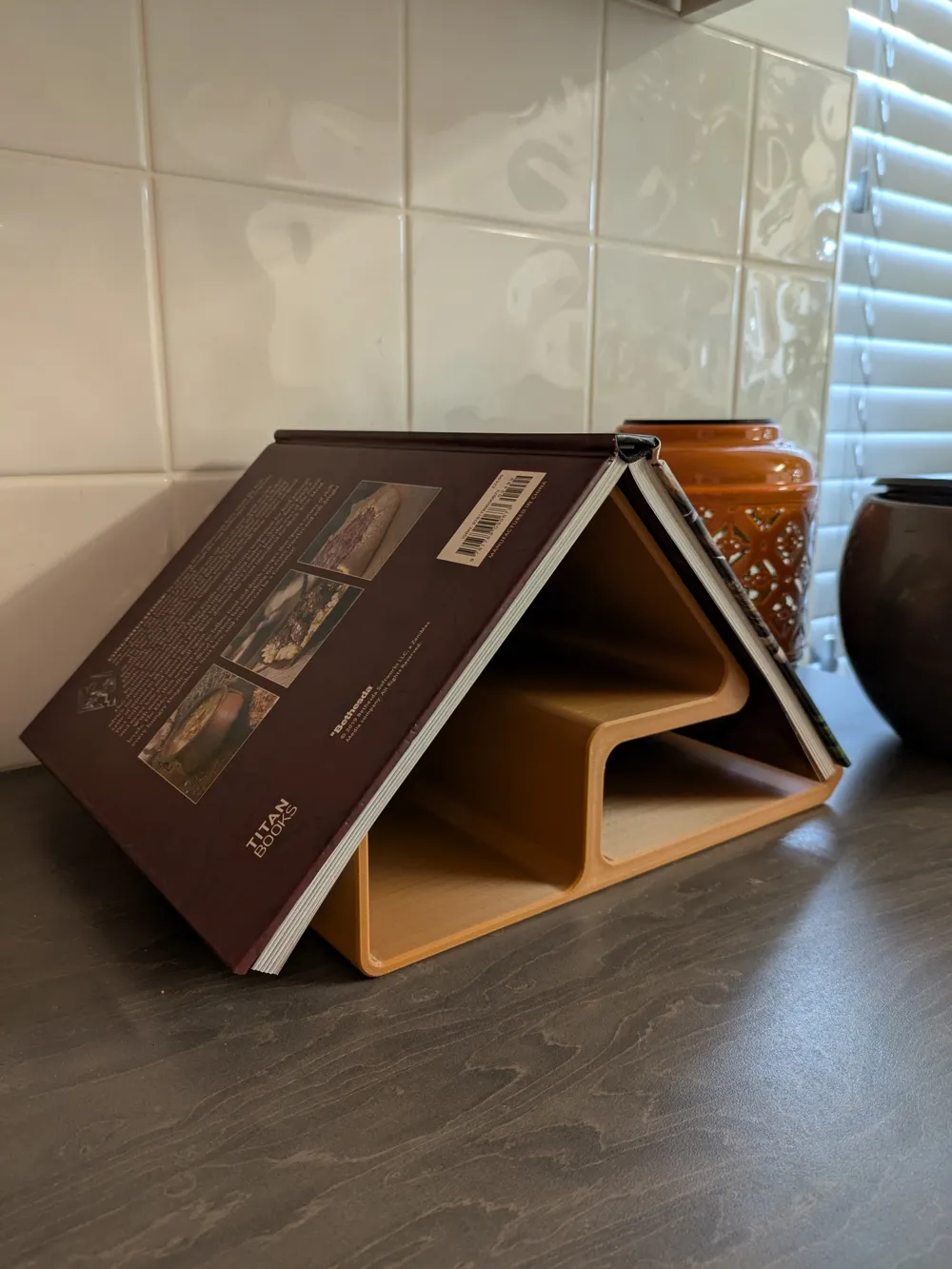 Book Perch - Free 3D Print Model - MakerWorld