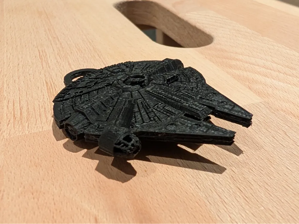 Star Wars Millennium Falcon Keychain Remixed by huudl MakerWorld ...