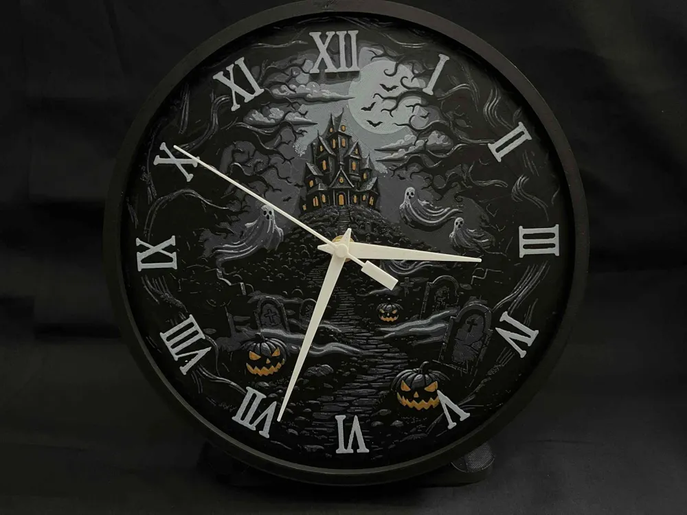 Halloween Clock - Customizable - Free 3D Print Model - MakerWorld
