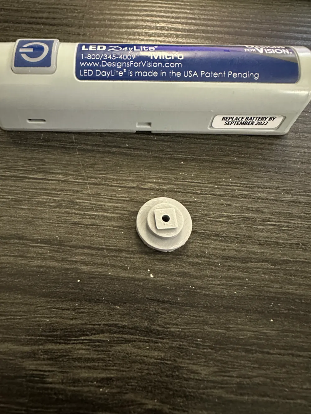 Dental Loupes Battery Bracket and Bushing by user_1434014080 - MakerWorld