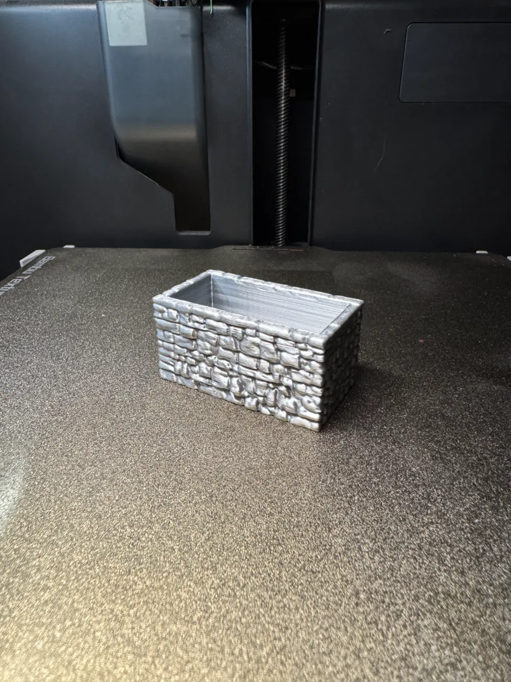 Miniature rock planter (free to sell!) by Meshminds2 - MakerWorld