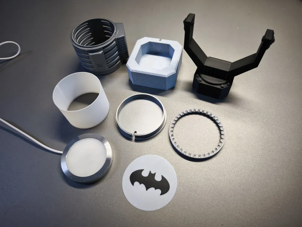 Proyector LED Batman por Aleksandr MakerWorld: Descarga Modelos 3D ...