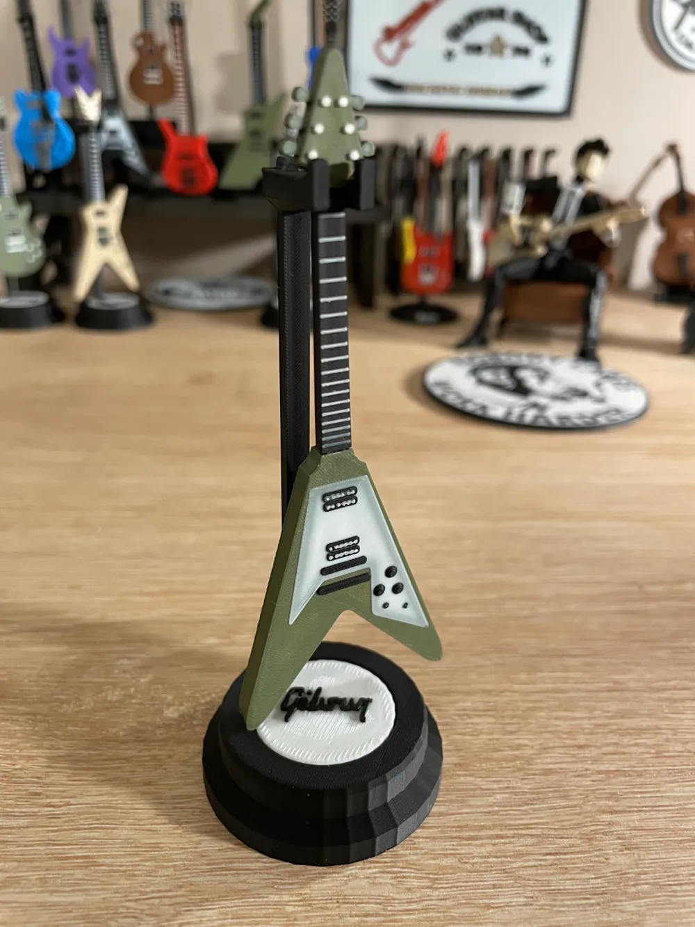 Dummy 13 Gibson Flying V by KalioMax - MakerWorld