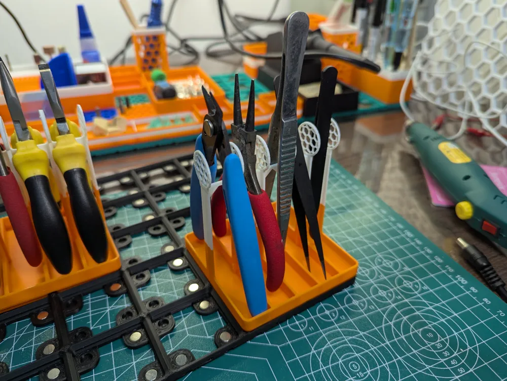 Gridfinity Pliers Rack (Holder) 2x2 by Teaholic MakerWorld: Download Free 3D Models