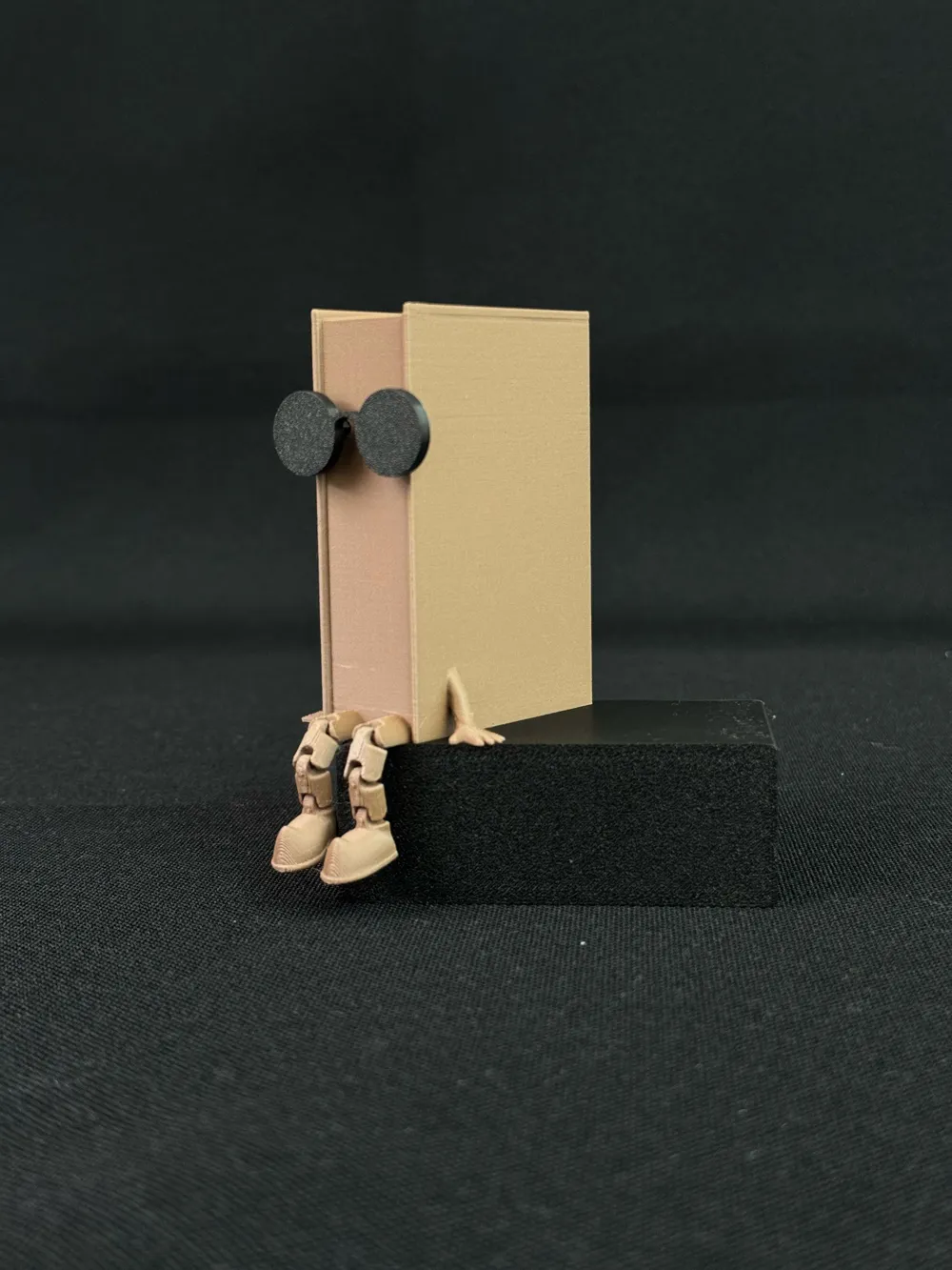 Articulated Flexi Book Buddy Gift for Teacher by Ireality MakerWorld ...