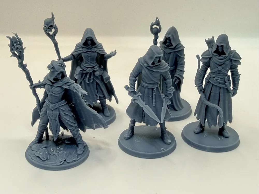 "DND Hooded Heroes – 5 Miniatures 1/32" - Free 3D Print Model - MakerWorld