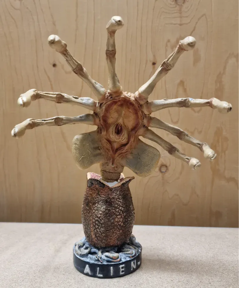 Facehugger with Egg - Split Print - Free 3D Print Model - MakerWorld