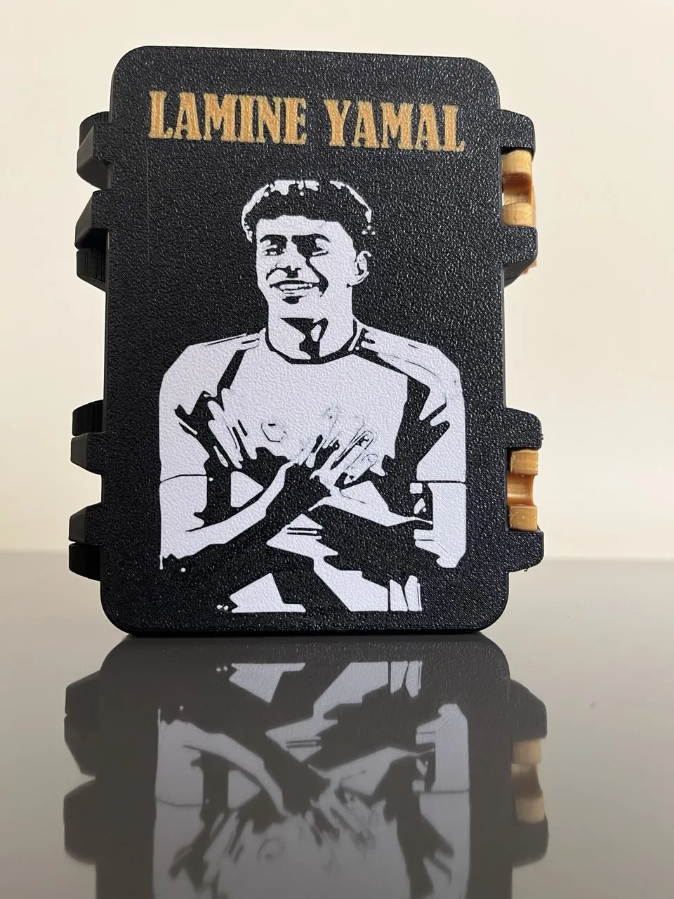 Lamine Yamal Sammelbilder- und Figurenbox WM 2026 – Kostenloses 3D ...