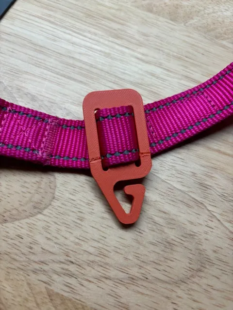 Strap leash poop bag holder by BTSinclair - MakerWorld