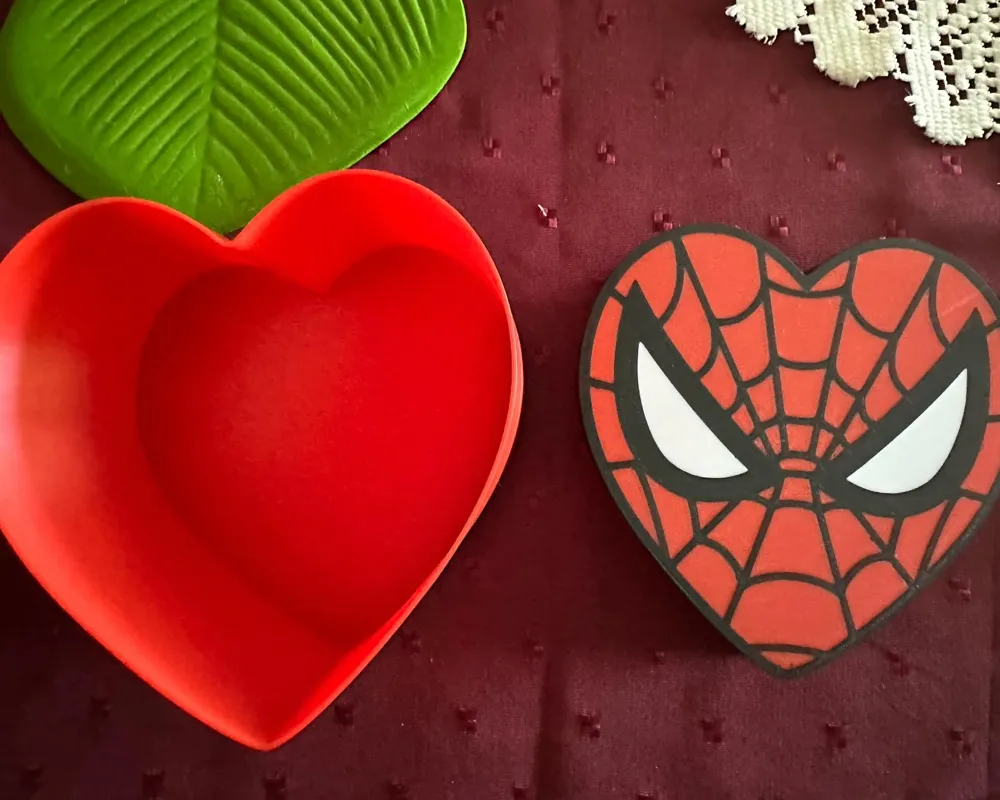 Valentines Gift Box - Spiderman by Geek3Designs - MakerWorld