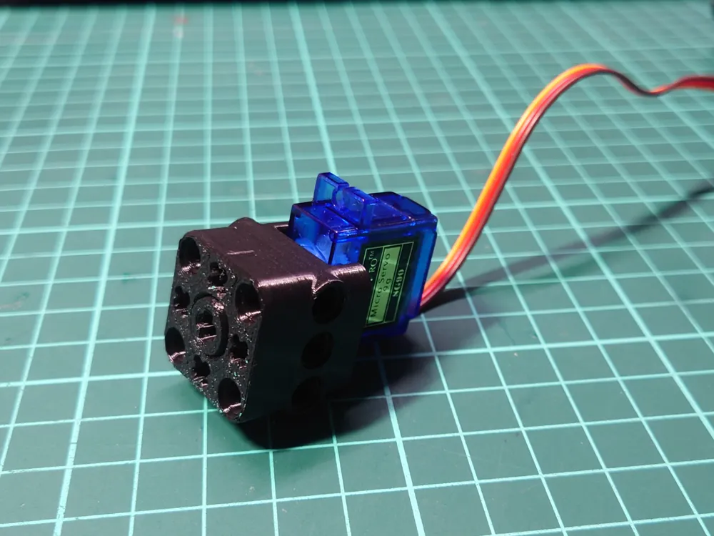Servo SG90 to Technic adaptor for brick models by horcikdesigns ...