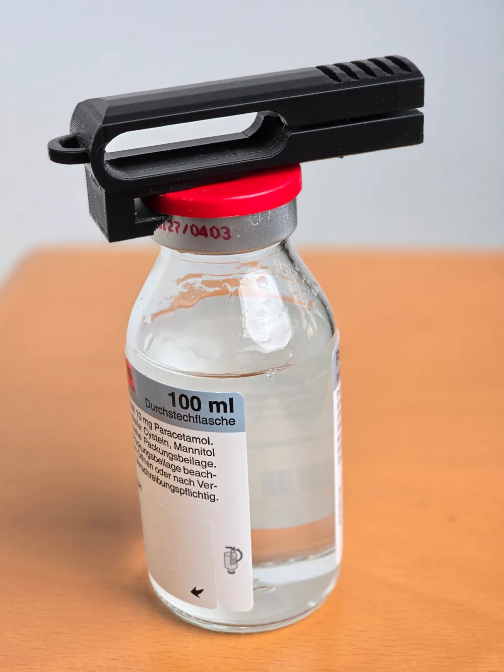 Ampoule Opener with helper for multidose vials Remixed by David ...