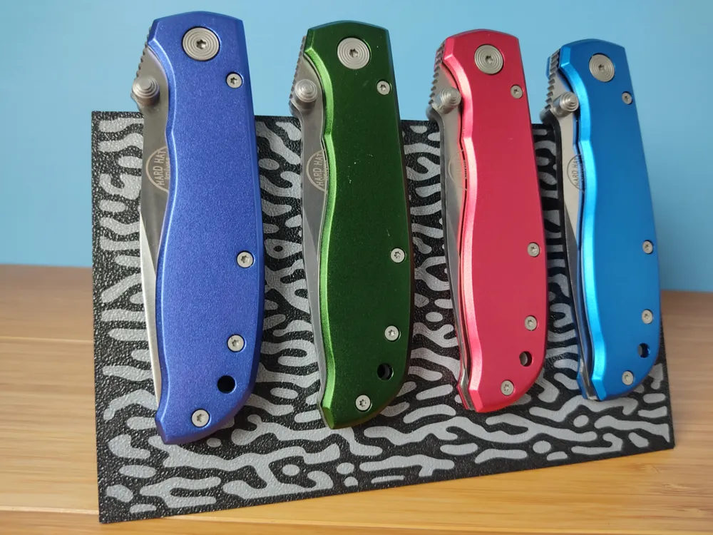 Modern Vertical Clip Pocket Knife Display Stand by zentenro MakerWorld ...