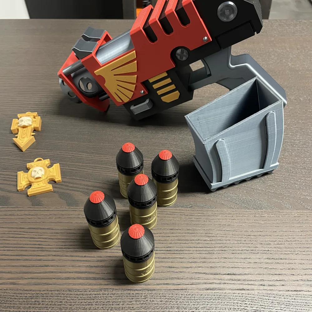 W40k Space Marine Bolter Pistol Cartridges Remixed by Coyote MakerWorld ...