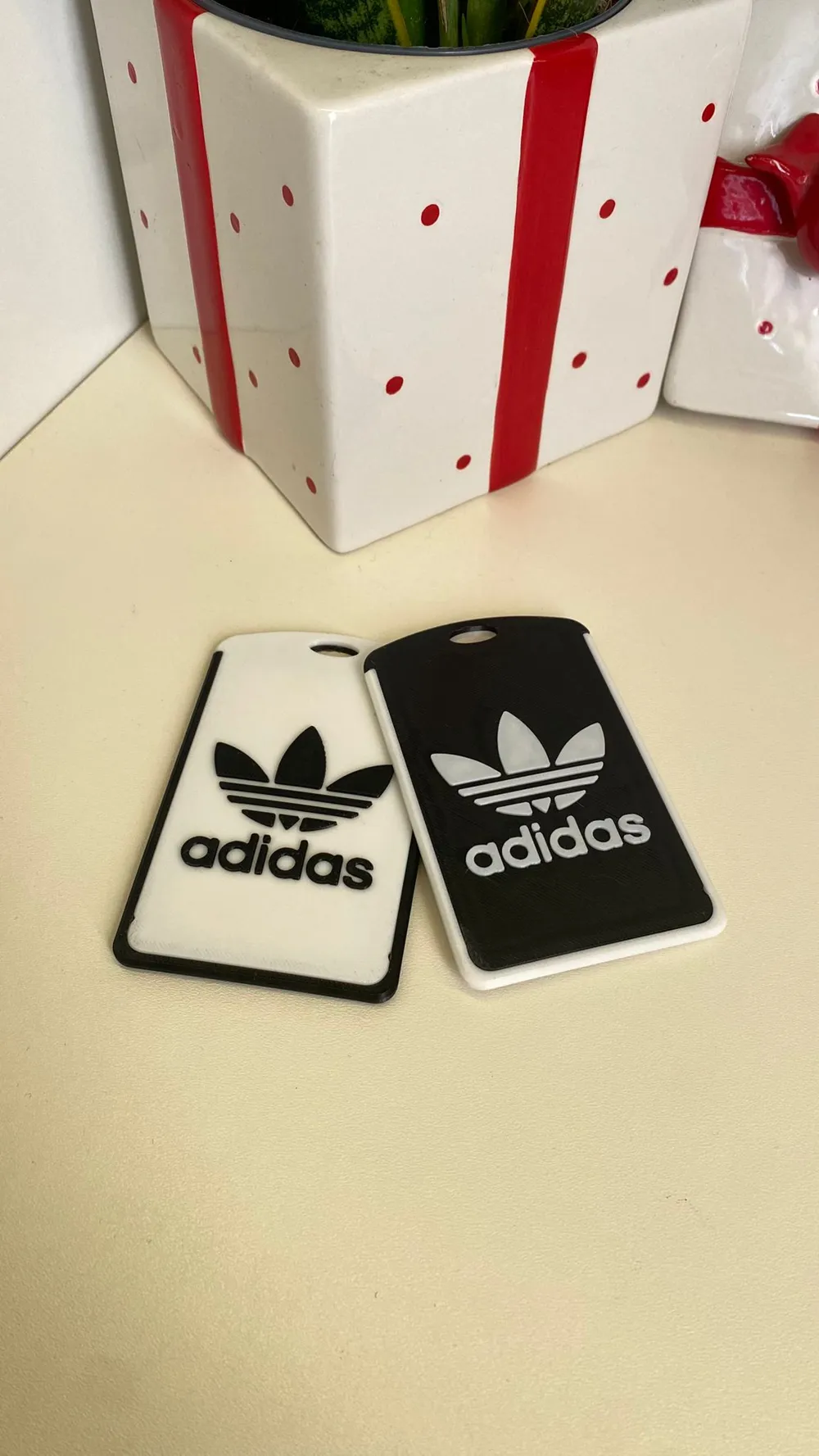 Porte-badge avec logo Adidas - SANS AMS - Modèle d'Impression 3D ...